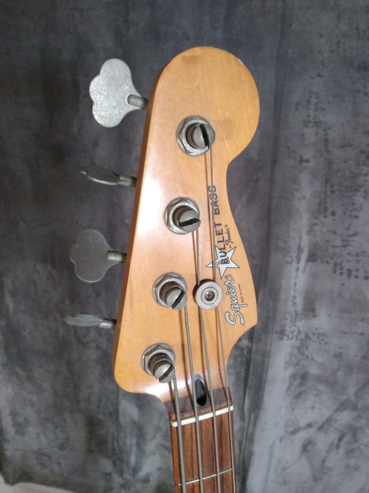 Fender Squier Bullet Bass guitar | eBay