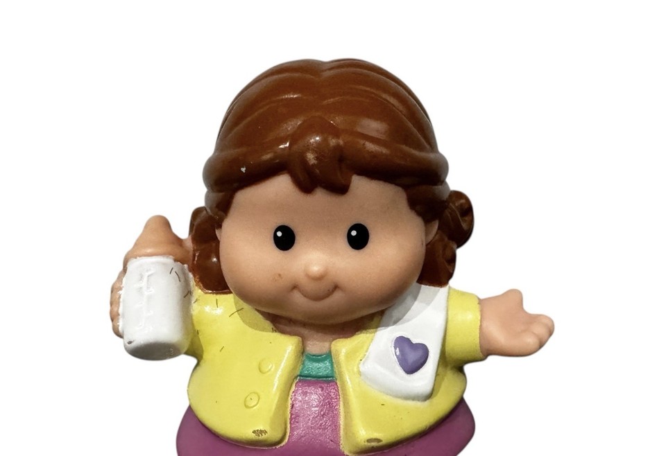 Fisher Price 2001 Little People Mom W/ Bottle & Burp Cloth Figure | eBay