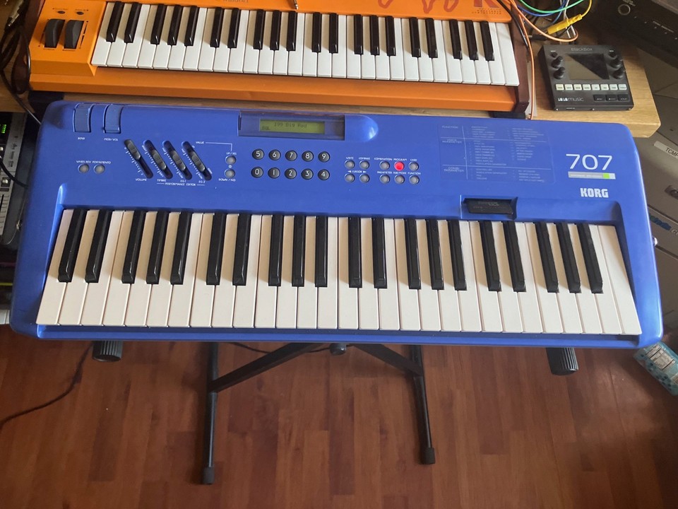 rare BLUE korg 707 49 key fm synthesizer (yamaha dx100 chip) | eBay