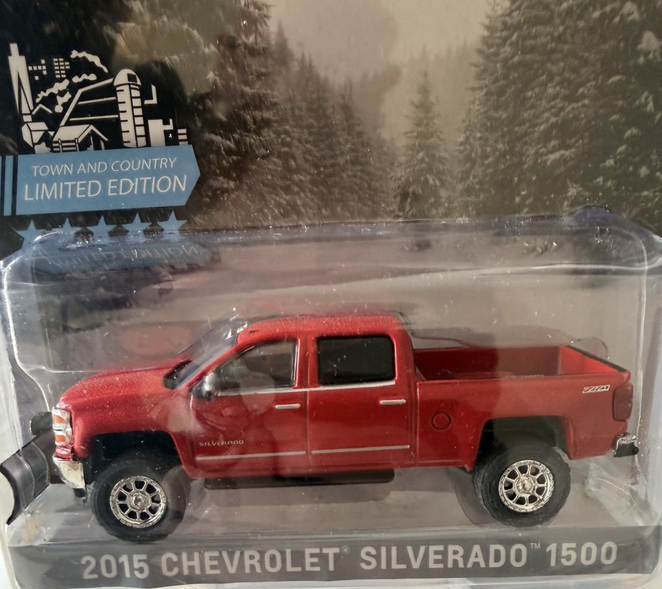 1:64 Greenlight Red 2015 Chevy Silverado 1500 Snow Plow Town & Country ...