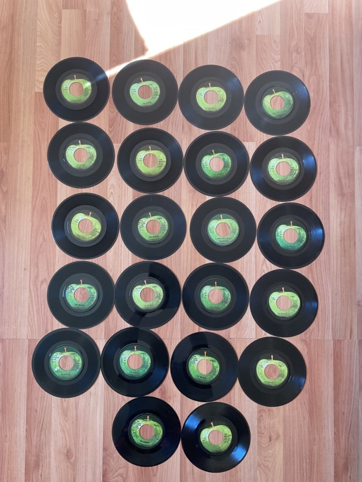 MASSIVE BEATLES COLLECTION 75 VINYL 45s RECORDS GOOD CONDITION RARE ...