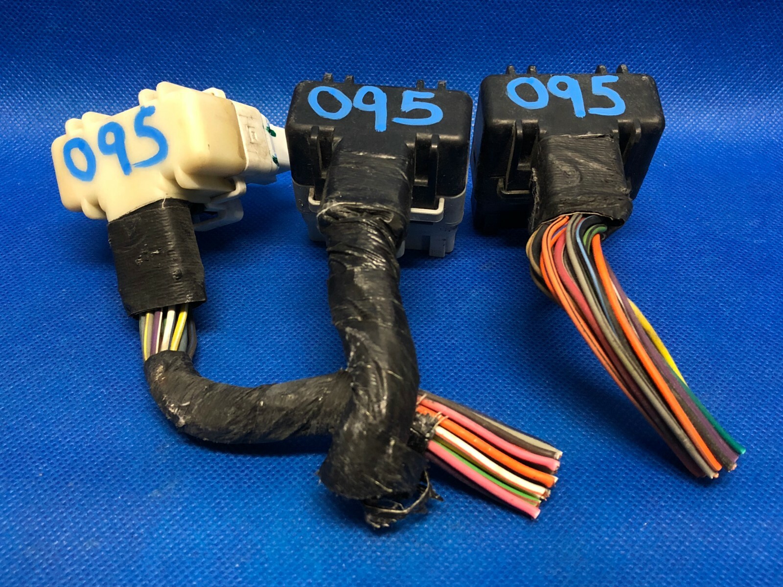 99 Dodge Dakota 5.2 V8 ECM ECU PCM ENGINE COMPUTER PLUGS CONNECTORS ...