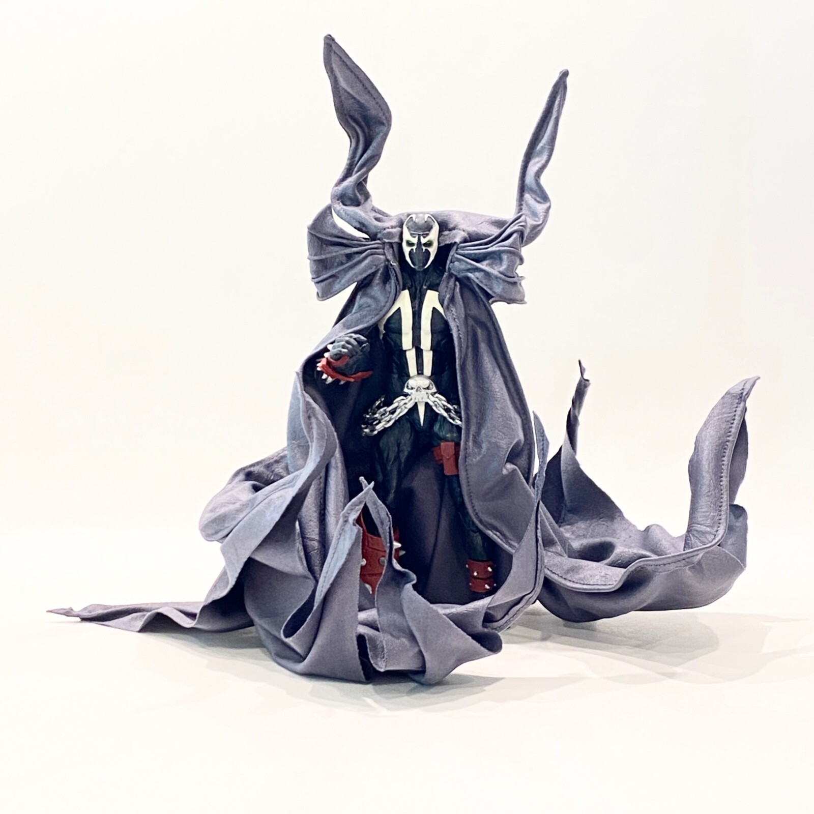 KC-C-SPD-DLX-GRY: 1/12 Custom Deluxe Grey wired cape for McFarlane ...