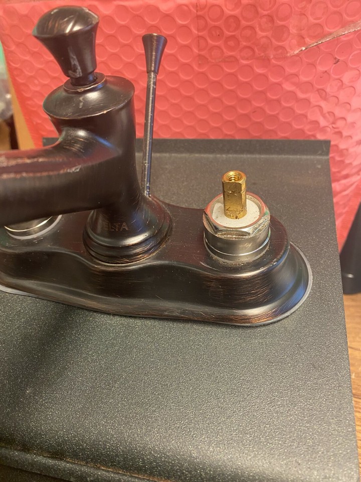 Delta Bathroom Vanity Faucet Oil Rubbed Bronze 413763 Display Model ...