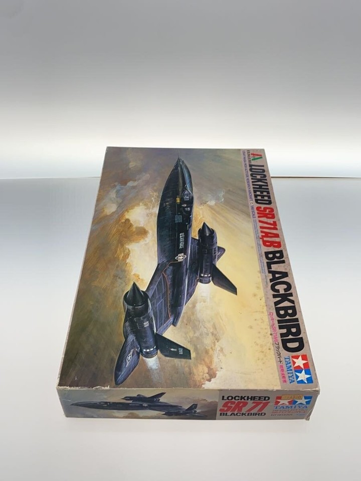 Lockheed SR 71 A.B Black Bird Plastic Model Kit Hobby 1/48 Unassembled ...