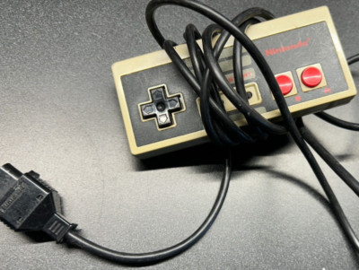 Original Nintendo NES Official Game System Controller OEM NES-004 ...