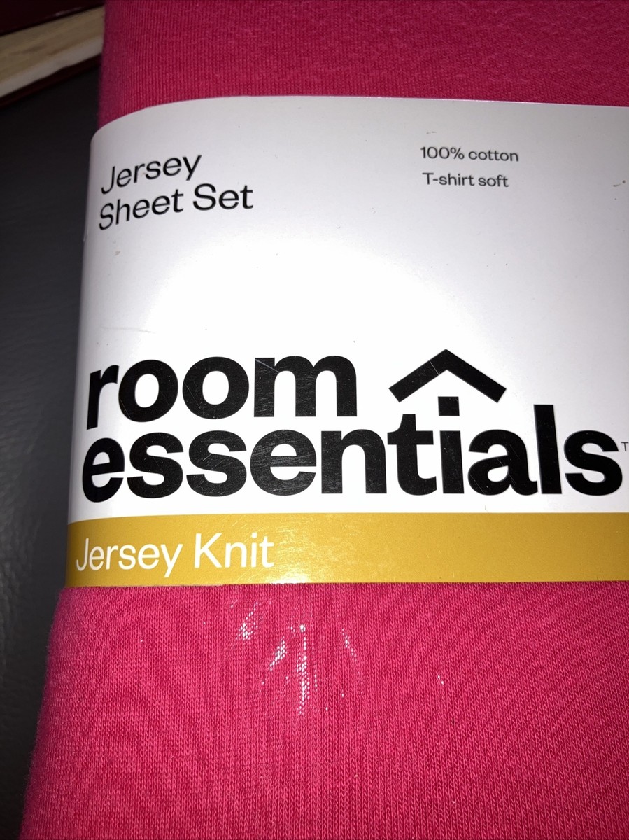 Target Room Essentials Logo