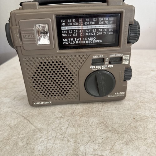 Grundig FR-200 Brown Radio AM FM SW1 Battery Hand Crank Flashlight ...