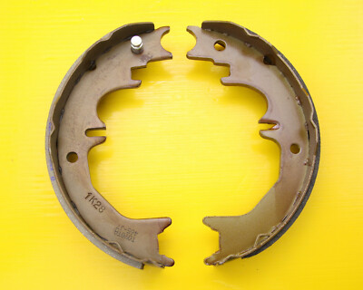 Genuine Toyota Handbrake Shoe 46540-60060 & 46550-60070 Set 1 Side Left ...
