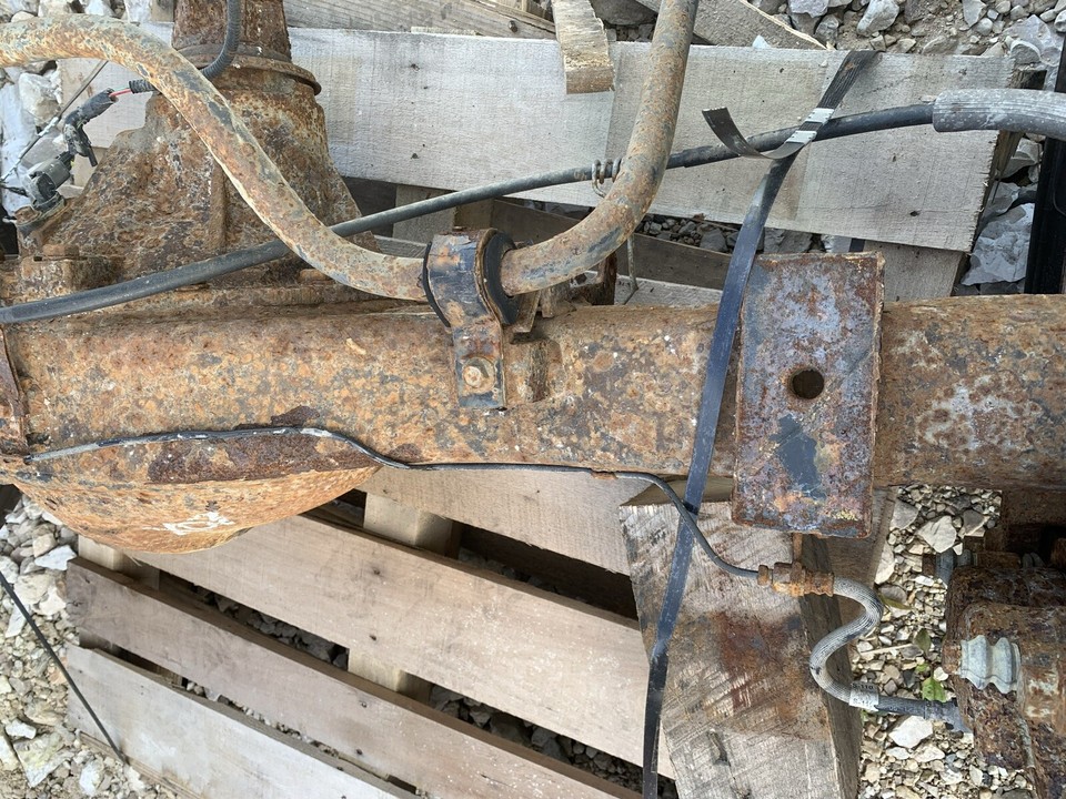 Ford F550 rear differential And Axle Housing F 550 | eBay