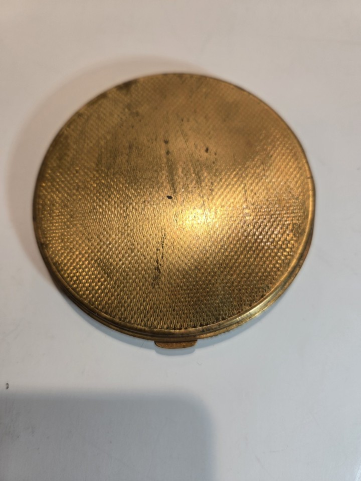 Vintage Powder Compact Victorian Courting Scene Made In USA | eBay