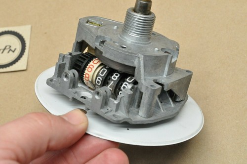 NOS 70's VDO Speedometer MPH Gauge 1575 VW Volkswagen Dasher Audi Fox ...