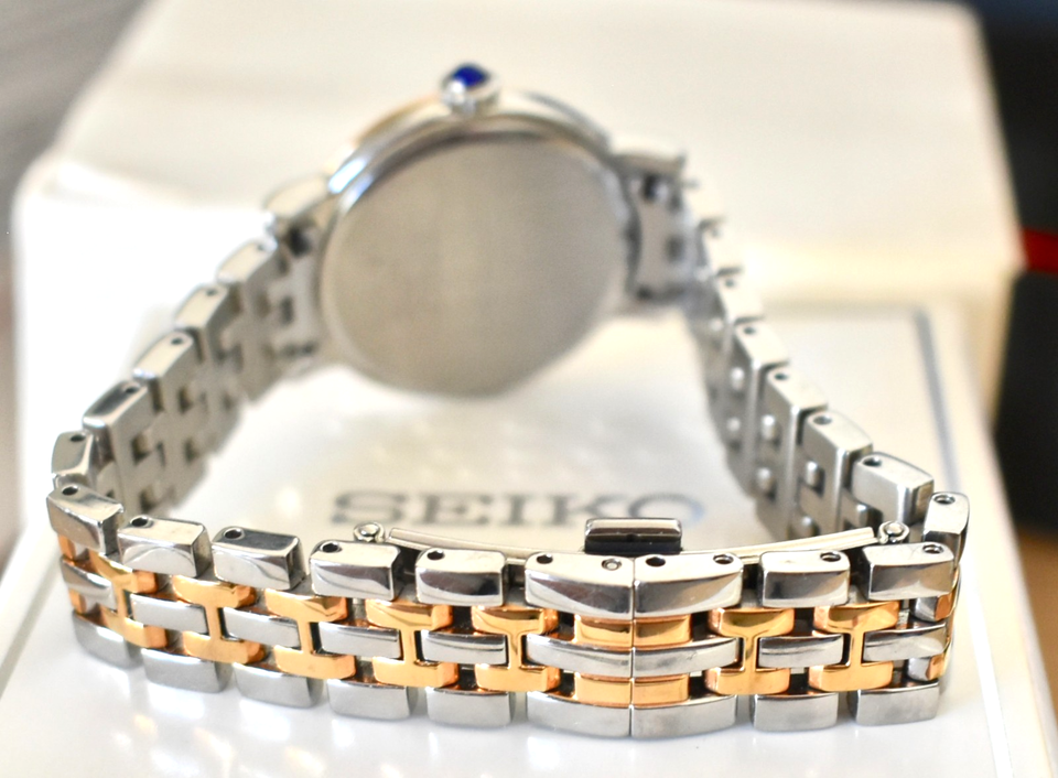 Like NEW Mid Size Unisex Mens Ladies SEIKO Classic Rose Gold SS W/Watch ...