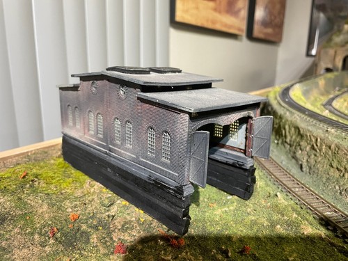 HO SCALE - WOOD/PLASTIC BUILT UP ENGINE HOUSE | eBay