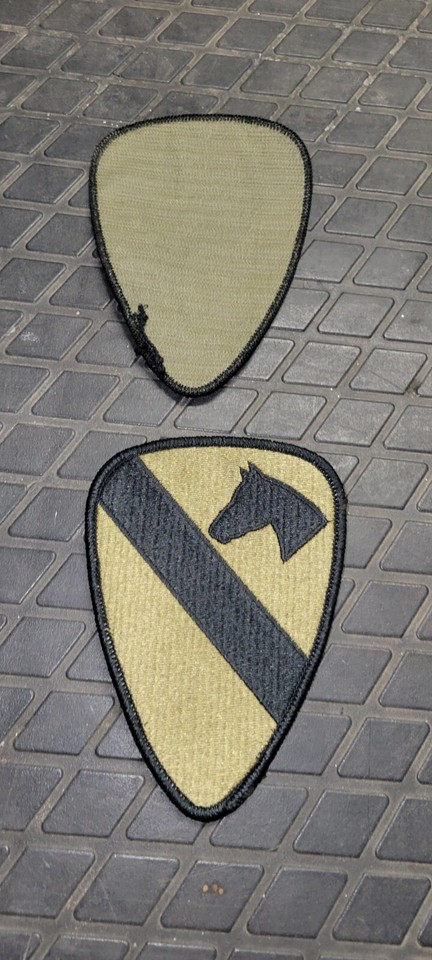 LOT OF 2 US ARMY 1ST CAV DIV PATCHES CAVALRY DIVISION PATCH UNIFORM BDU ...