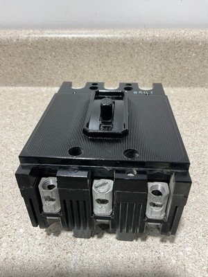 Circuit Breakers - Und Lab Inc