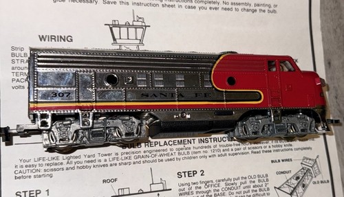 HO Scale Bachmann EMD F9 Diesel LOCOMOTIVE Chrome Santa Fe 307 Model ...