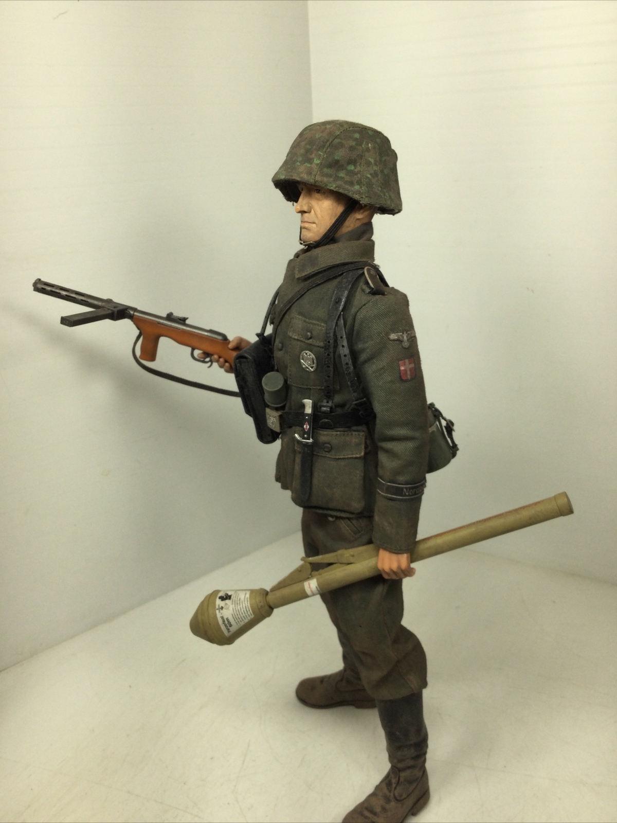 1/6 DRAGON GERMAN WW2 11TH SS “NORDLAND” DIV GRENADIER ERMA EMP+ ...