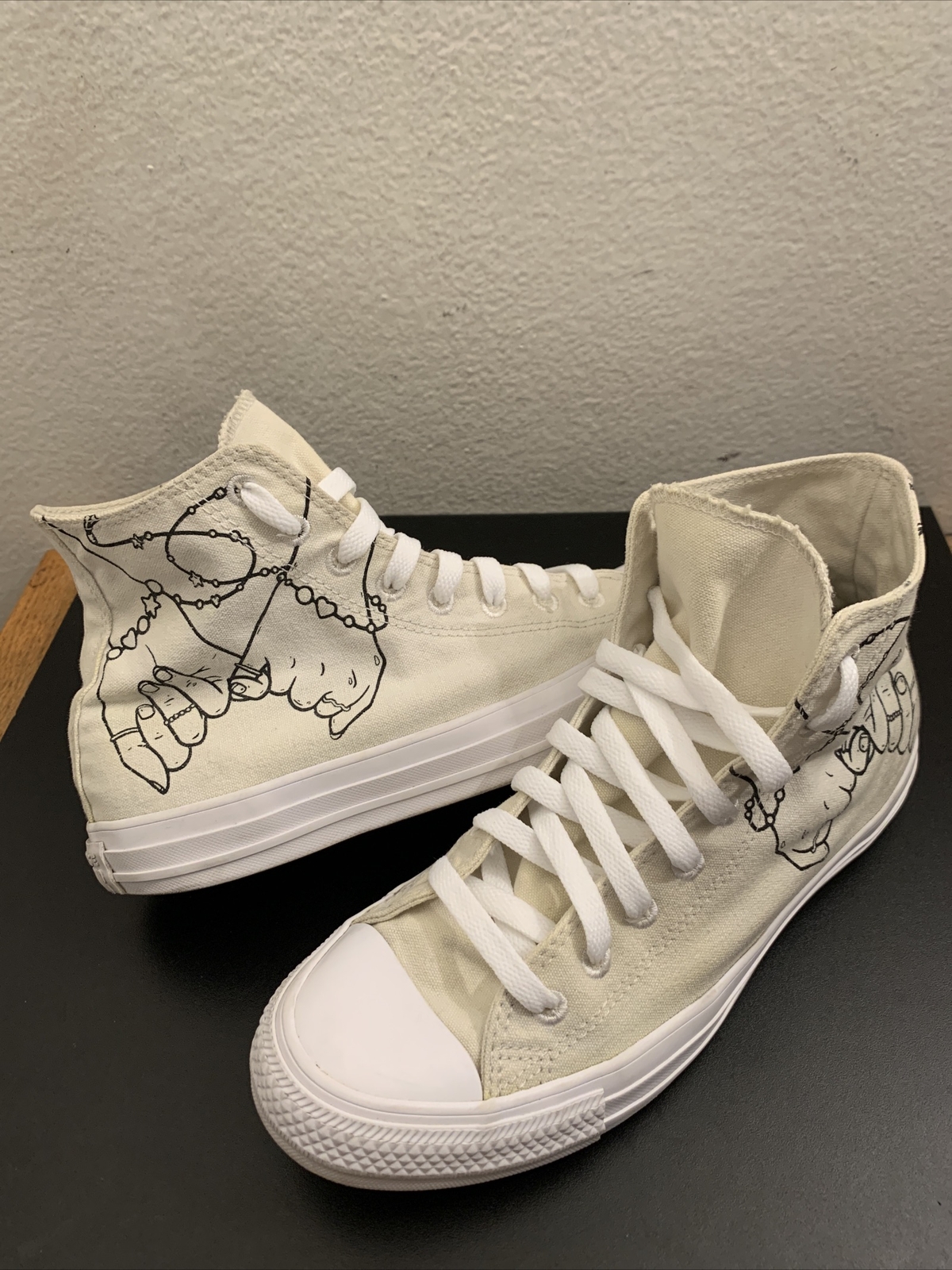 Converse Hi Top Millie Bobby Brown white costumized s… - Gem