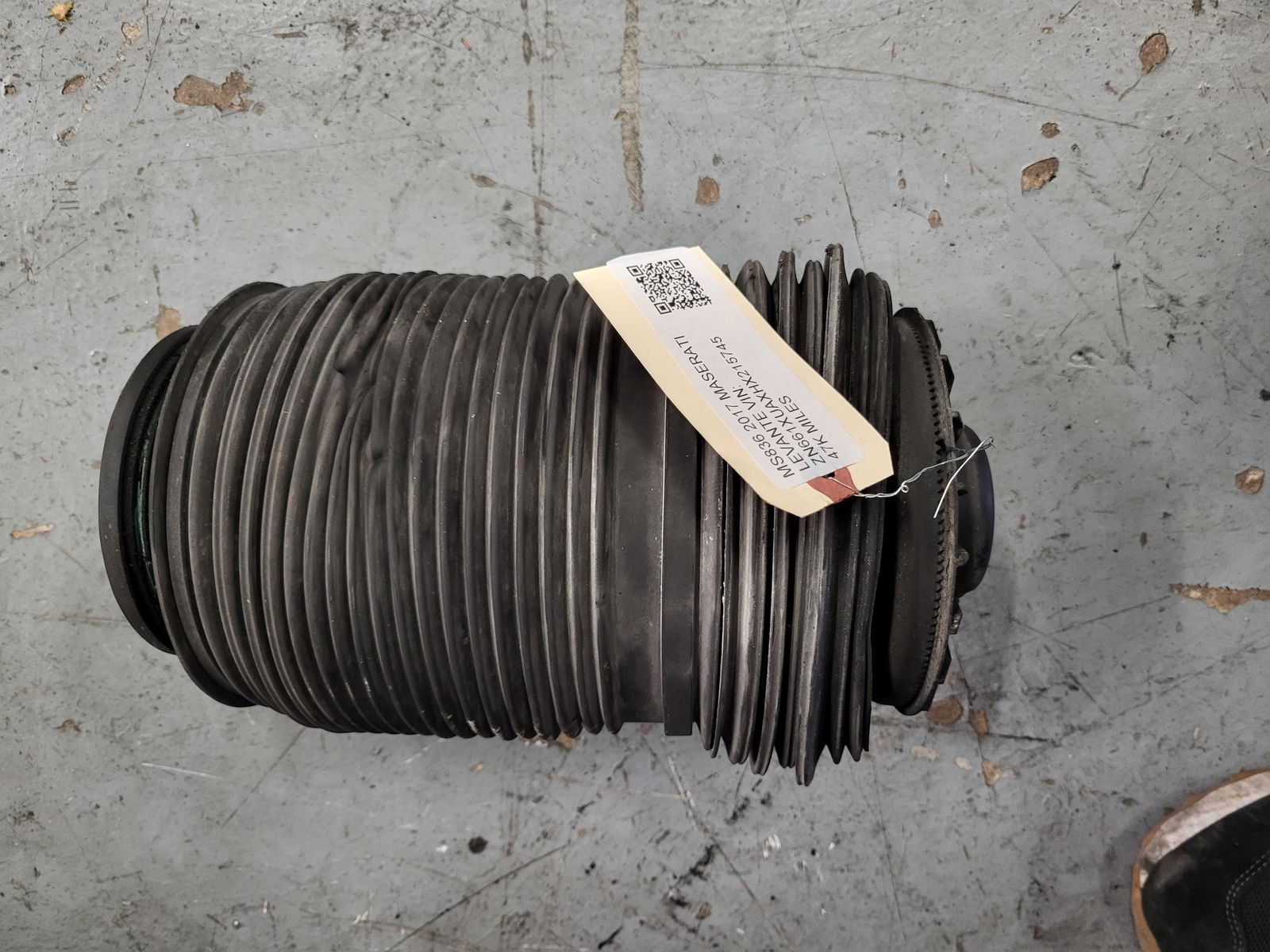 Rear Right Suspension Air Spring 2017 Maserati Levante 670037519 2018 ...