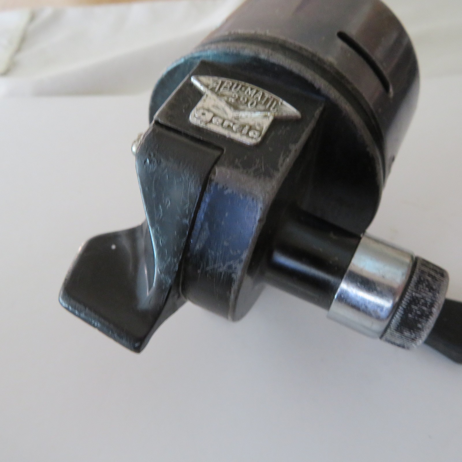 FISHING REEL ABU GARCIA 290 RIGHT HAND WORKING THE CAP IS JAMMED MADE ...