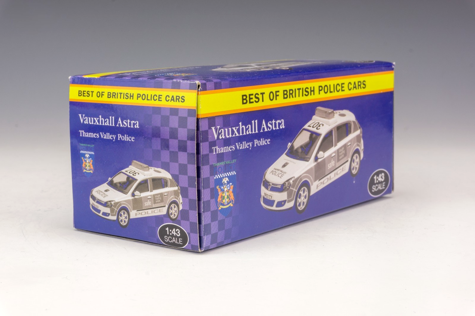 Atlas Editions - Best Of British Police Cars - Vauxhall Astra Thames ...