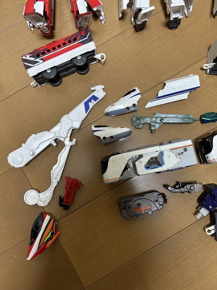 Shinkalion, Including The First Generation Shinkansen Transforming ...