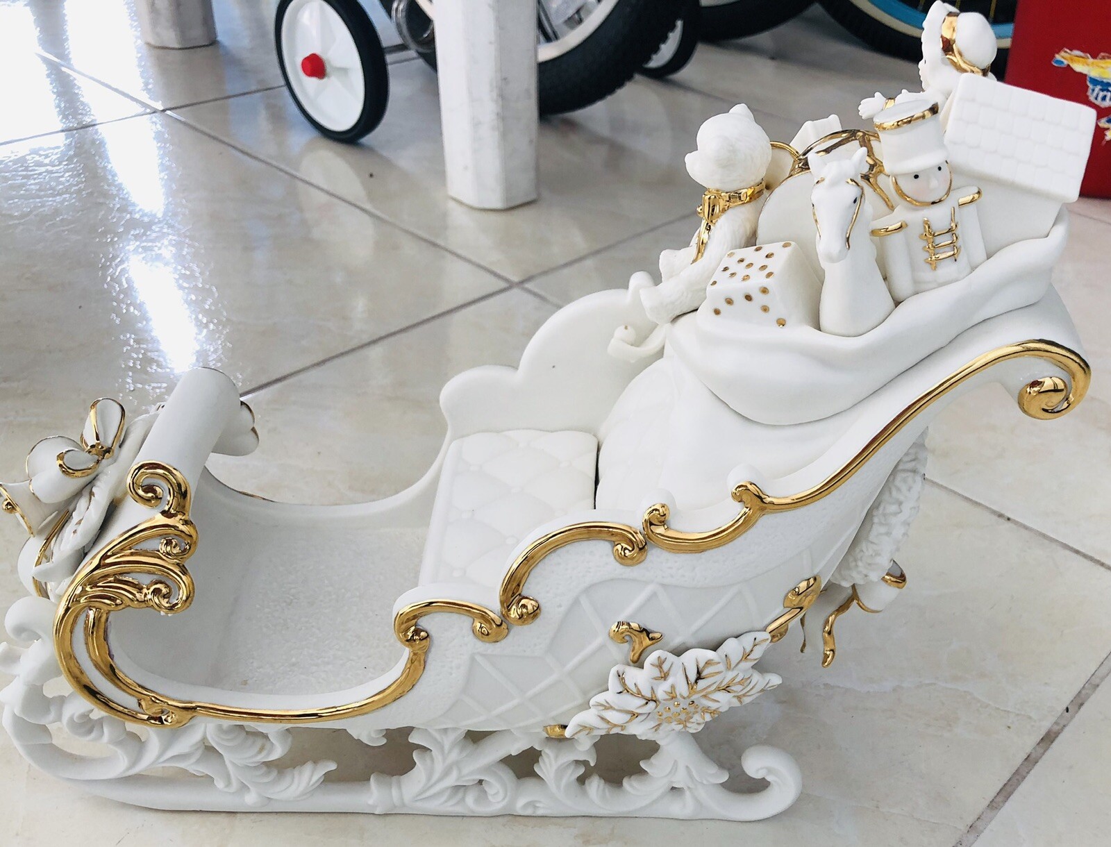 Porcelain Christmas Ensemble Grandeur Noel Collector’s Edition 2000 ...