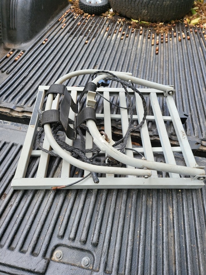 LOGGY BAYOU CHEAP SEAT ULTRALIGHT HANG ON HANGING TREESTAND BOWHUNT ...