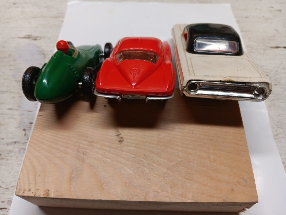 read as the listing has changed Allstate 1/32 scale raceway set with 4 ...