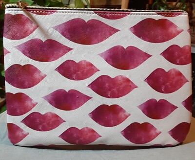Ruby & Cash Kiss Mark Makeup Bag Lips Lipstick Red SACK POUCH cute Sexy ...