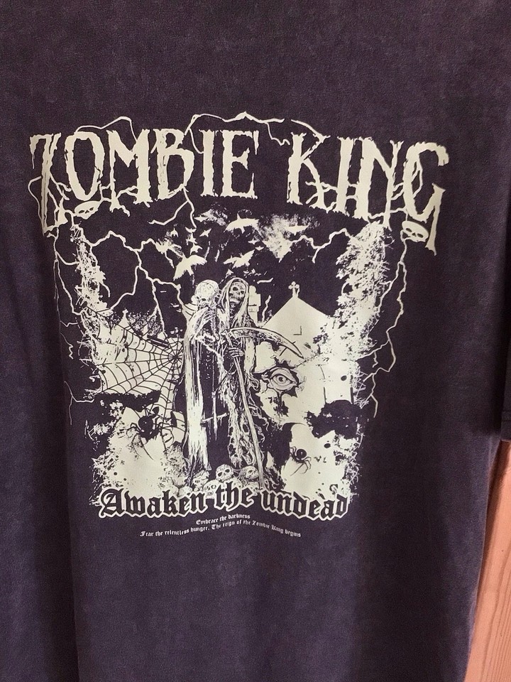 Zombie King T-Shirt Awaken The Undead Size Small | eBay UK