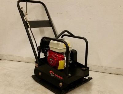 LIGHTWEIGHT Packer Brothers PB22R Reversible plate compactor Honda ONLY ...