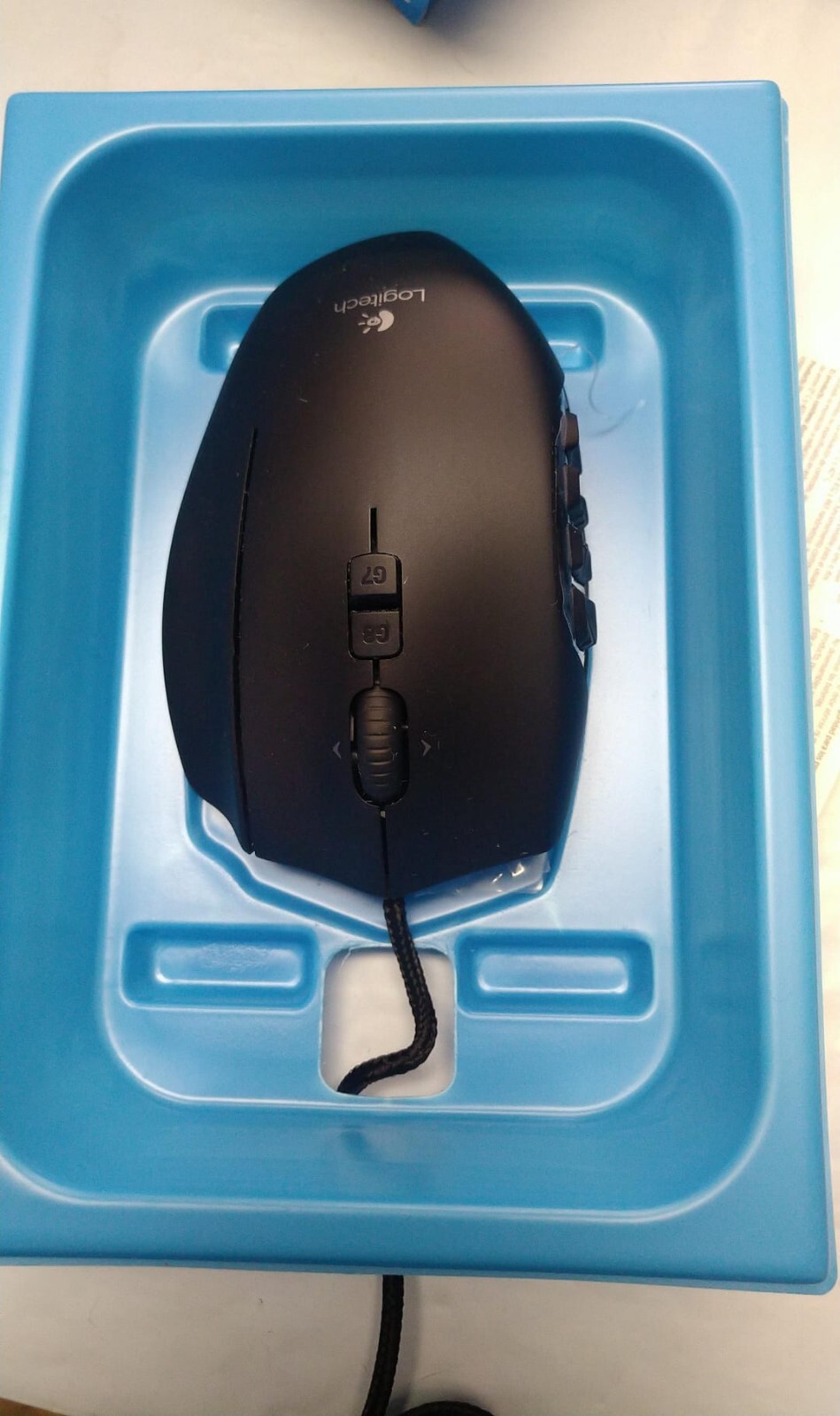 Logitech G600 MMO Gaming Mouse RGB Backlit - 20 Programmable Buttons