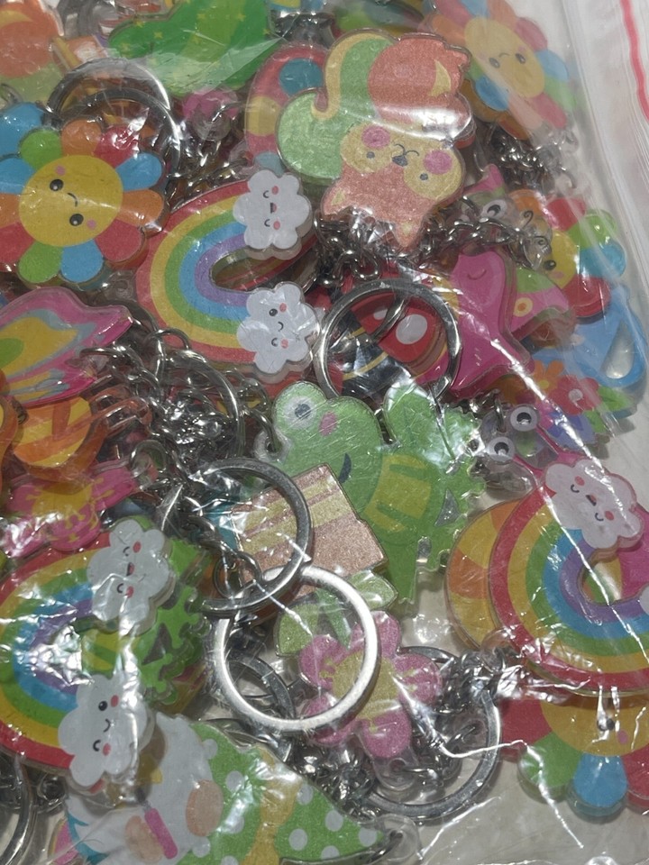 Misdary 100 Pcs Cute Random Keychains Gifts Fun Greetings | eBay