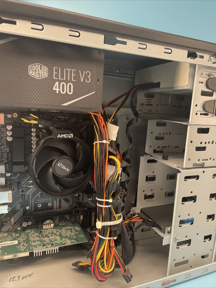 Linux Mint PC Tower Quad core AMD Ryzen 3 2200G Vega 64 desktop ...