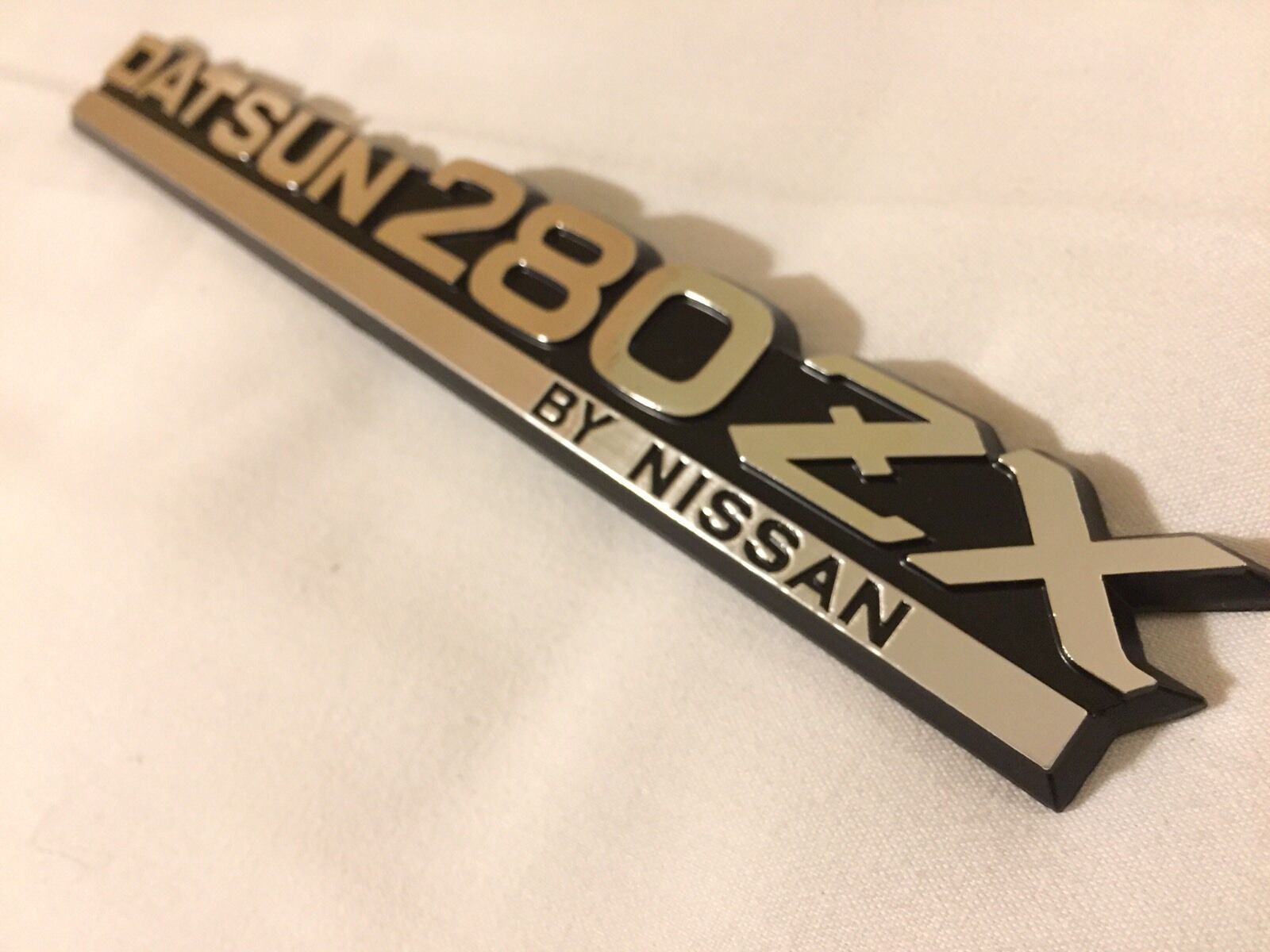 x1 New Vintage Style DATSUN 280ZX Emblem Replaces OEM Z Series 240Z ...