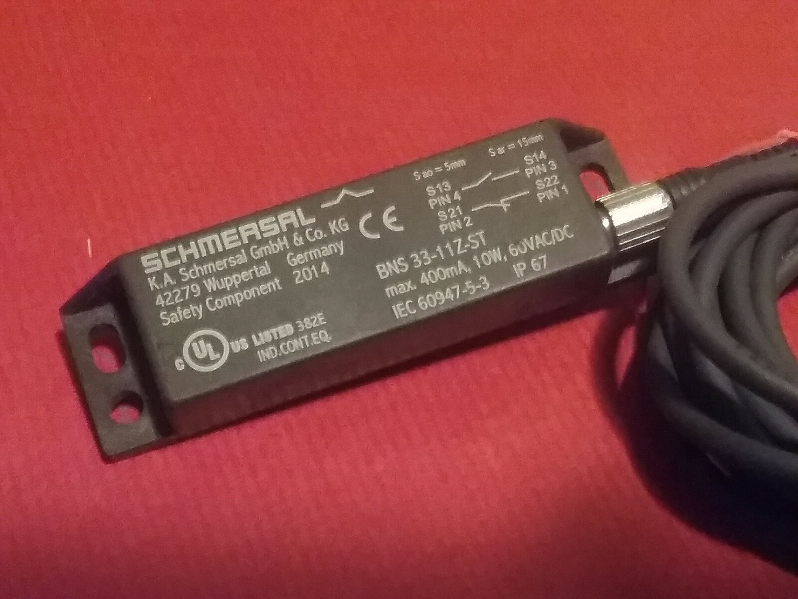 Schmersal BNS 33-11Z-ST Magnetic Safety Switch 60V AC/DC | eBay