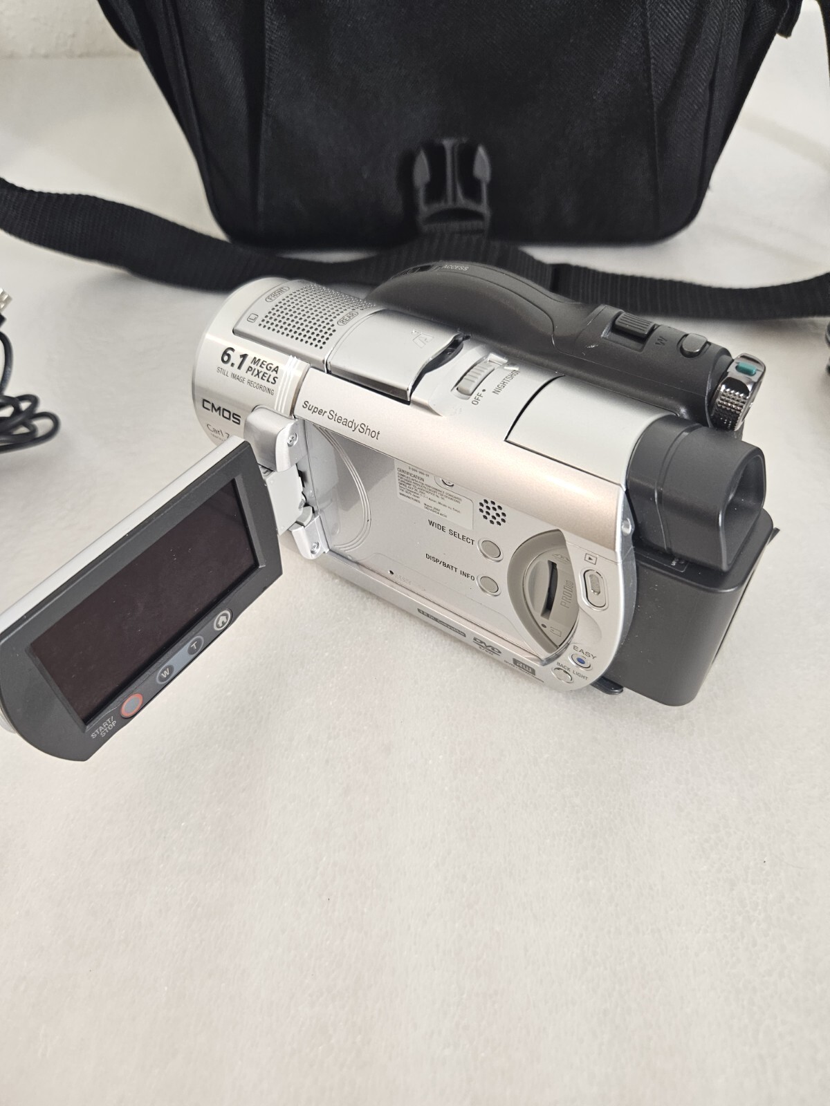 Sony DCR-DVD508 HandyCam Digital DVD Camcorder W/ Accessories Grade A ...