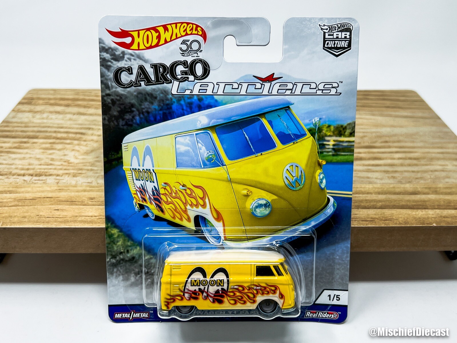 Hot Wheels - 2018 Car Culture - Cargo Carriers - VW T1 Panel Bus ...