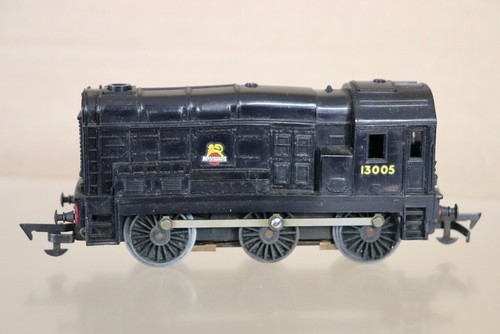 TRIANG R152 BR BLACK 0-6-0 CLASS 08 DIESEL SHUNTER LOCOMOTIVE 13005 ...