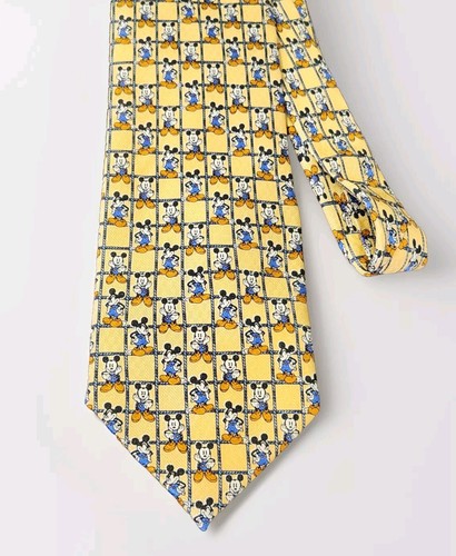 Mickey & Co Van Heusen mens silk Tie Mickey Mouse Rope Disney Made In ...
