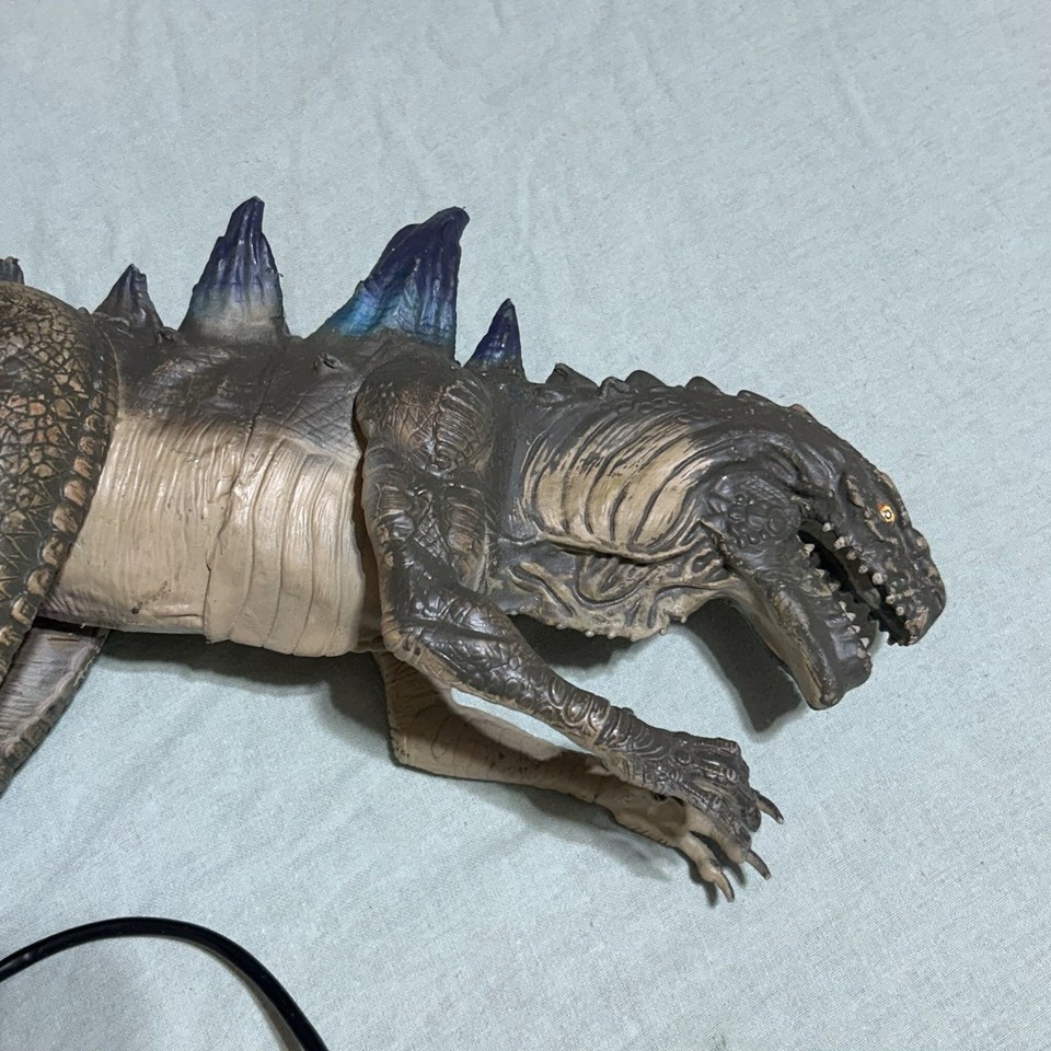 Vintage 1998 Toy Biz Remote Control Animatronic Godzilla Figure Tested ...