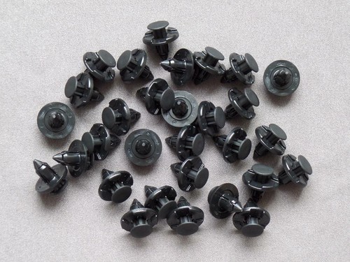 15x Stoßstangen Kotflügel Befestigungs Clips für Almera Montero Pajero ...