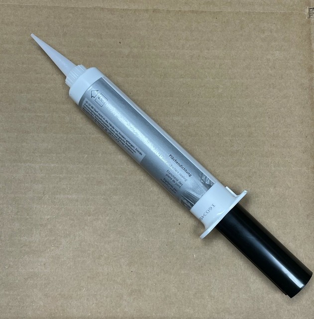 Mercedes-Benz Genuine Rear Axle Sealant 2x 003989982010 for sale online ...