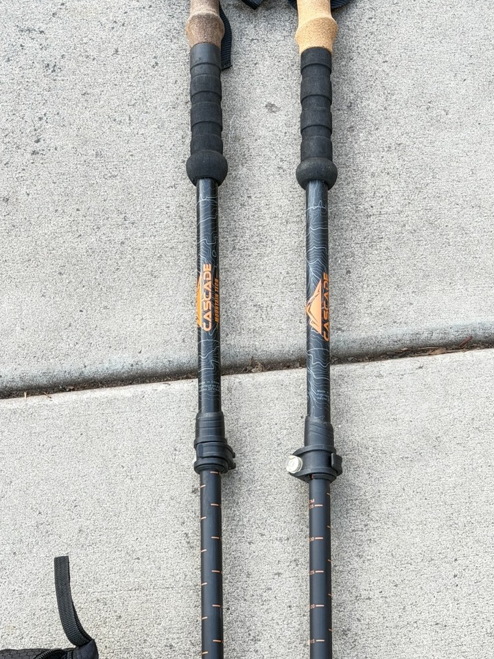 Set of Cascade Mountain tech CMT Carbon Trekking Poles 100-135CM Blk ...