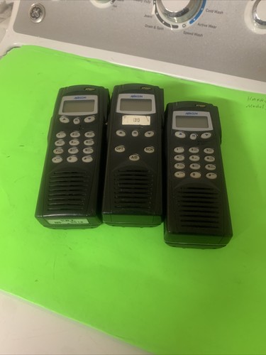 MACOM HARRIS P7100 IP Portable 2-Way Radio MODEL 800 Mhz HT7150S81X /w ...