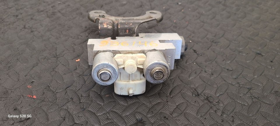 97-00 Ford F150 ABS Modulator Valve 2 Wheel ABS OEM F65A-2B373-AC | eBay
