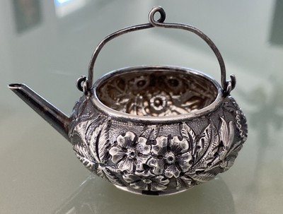 Teapots & Tea Sets - Tea Strainer - Vatican