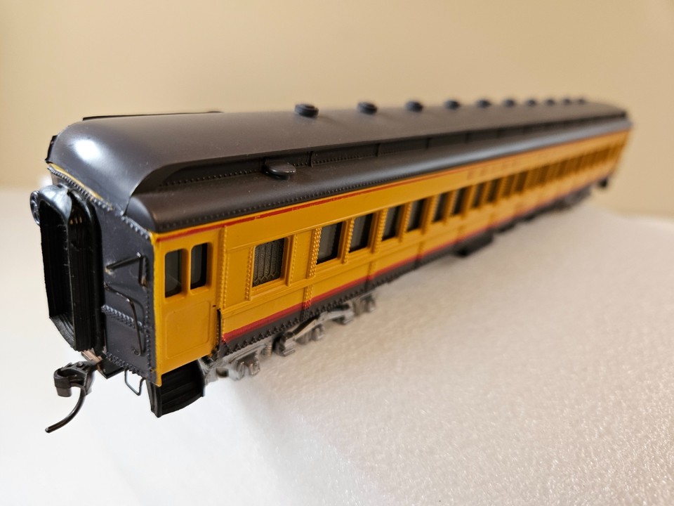 Bachmann Spectrum Union Pacific Coach #1086 HO Gauge | eBay